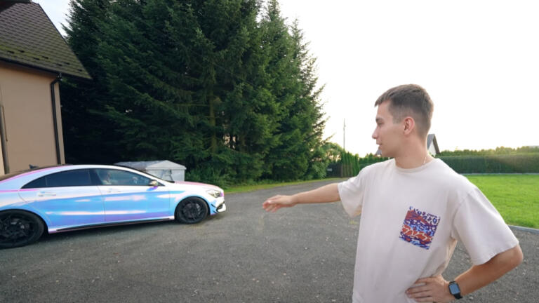 To on oficjalnie kupił samochód Friza. Auto popularnego youtubera w ...