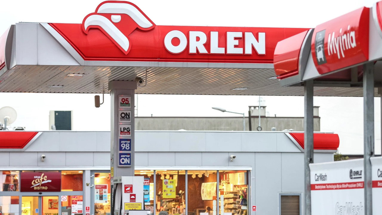 Orlen znów obniża ceny za paliwo. To dobra wiadomość dla kierowców ...