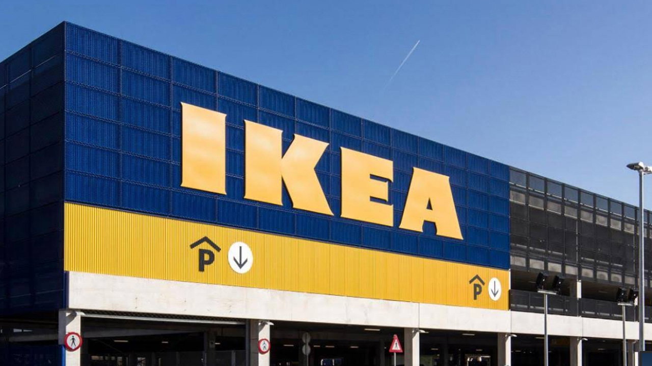 Ikea wystawiła je 200 zł taniej, bo uszkodziła opakowanie. Kto pierwszy ...